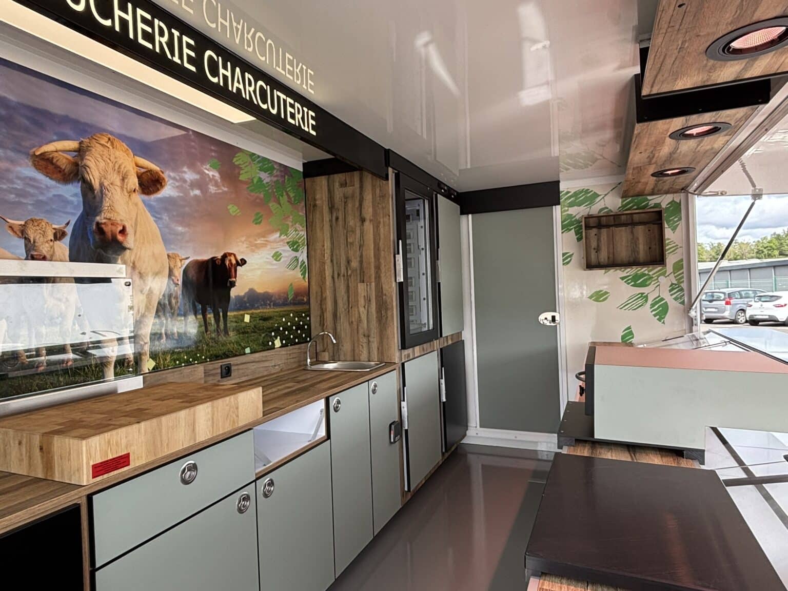 NOTRE PREMIER CAMION MAGASIN ÉLECTRIQUE EST ARRIVÉ ! • Euromag